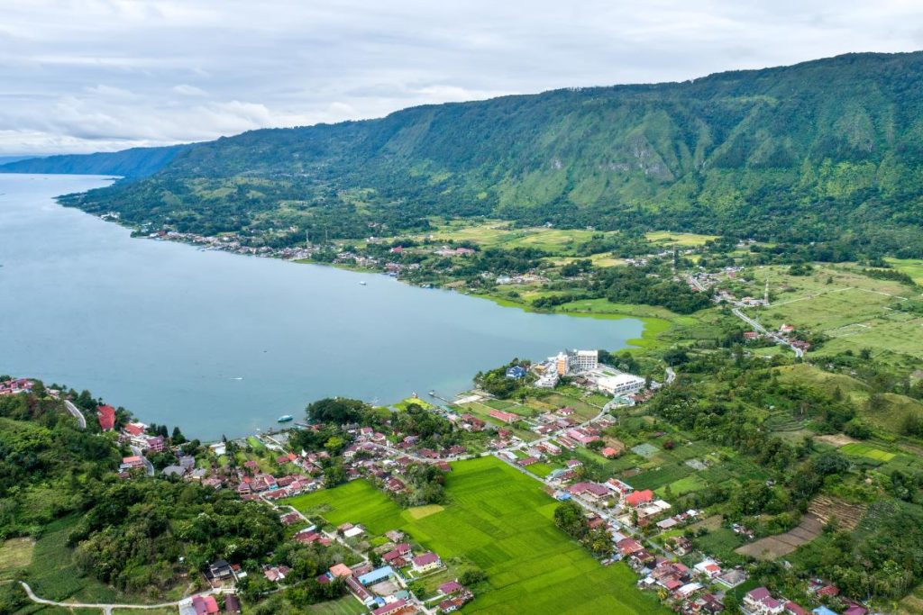 7 Fascinating Facts About the Majestic Lake Toba