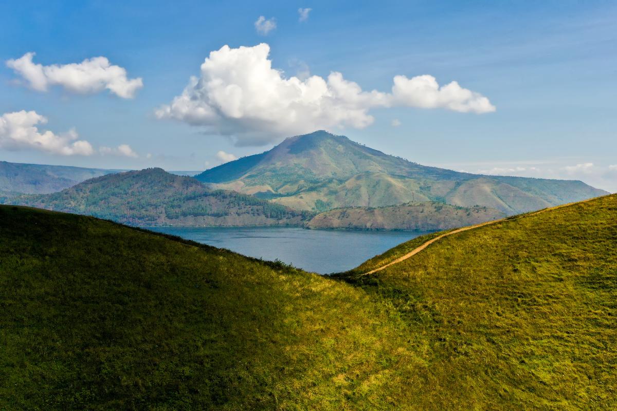 7 Fascinating Facts About the Majestic Lake Toba